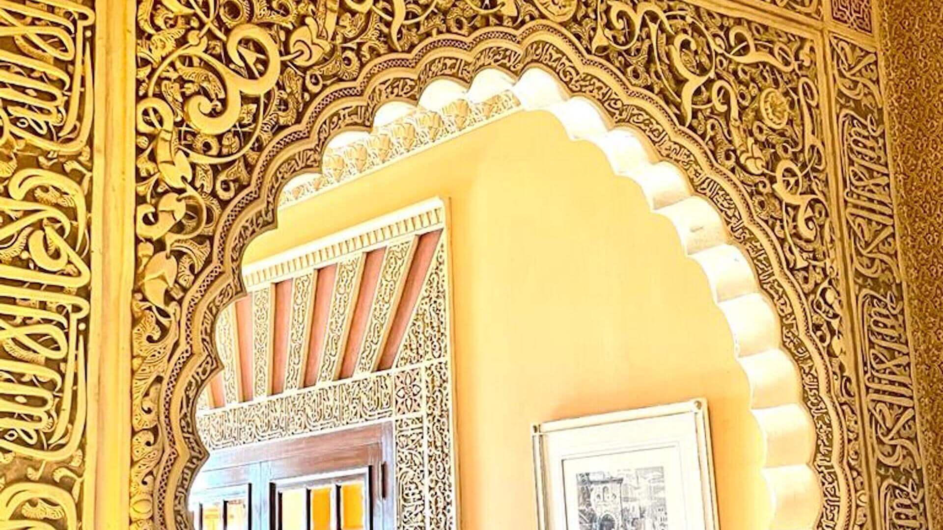 Homepage | ALHAMBRA PALACE HOTEL