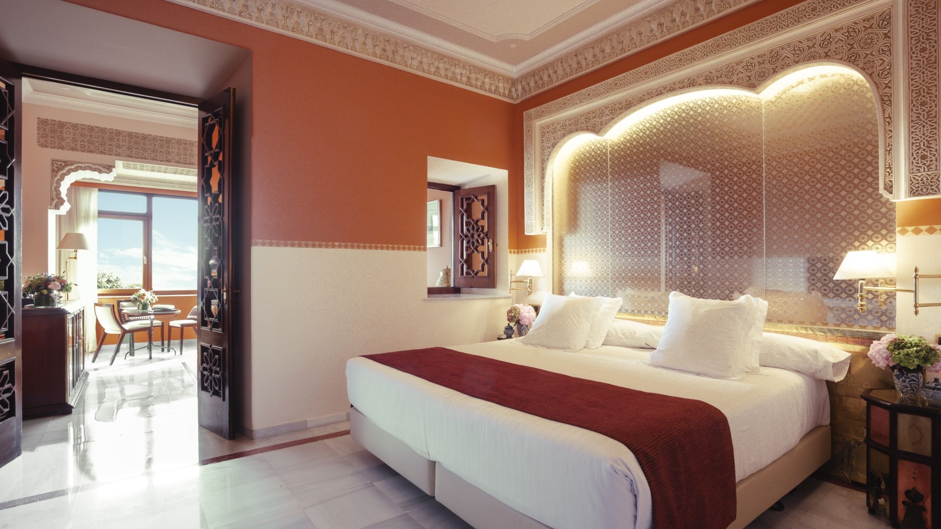 Homepage | ALHAMBRA PALACE HOTEL