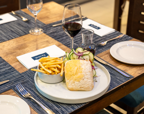 Waves Restaurant | Blaauwberg Beach Hotel