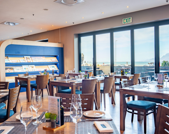 Waves Restaurant | Blaauwberg Beach Hotel