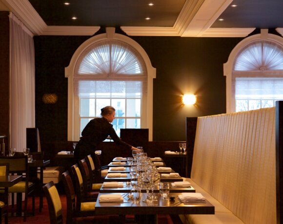 About Us | London Croydon Aerodrome Hotel