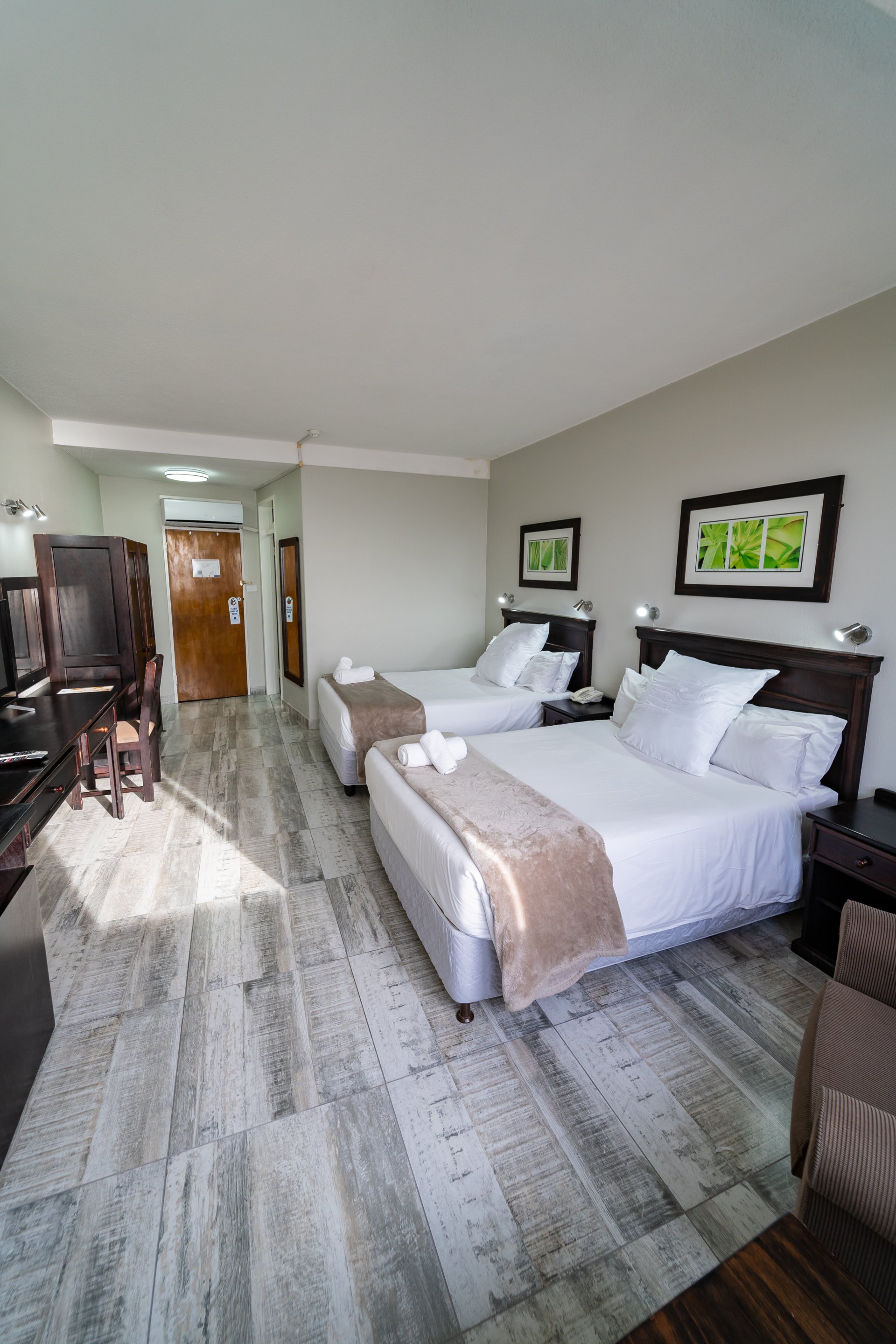 Gallery | Gooderson Tropicana Hotel