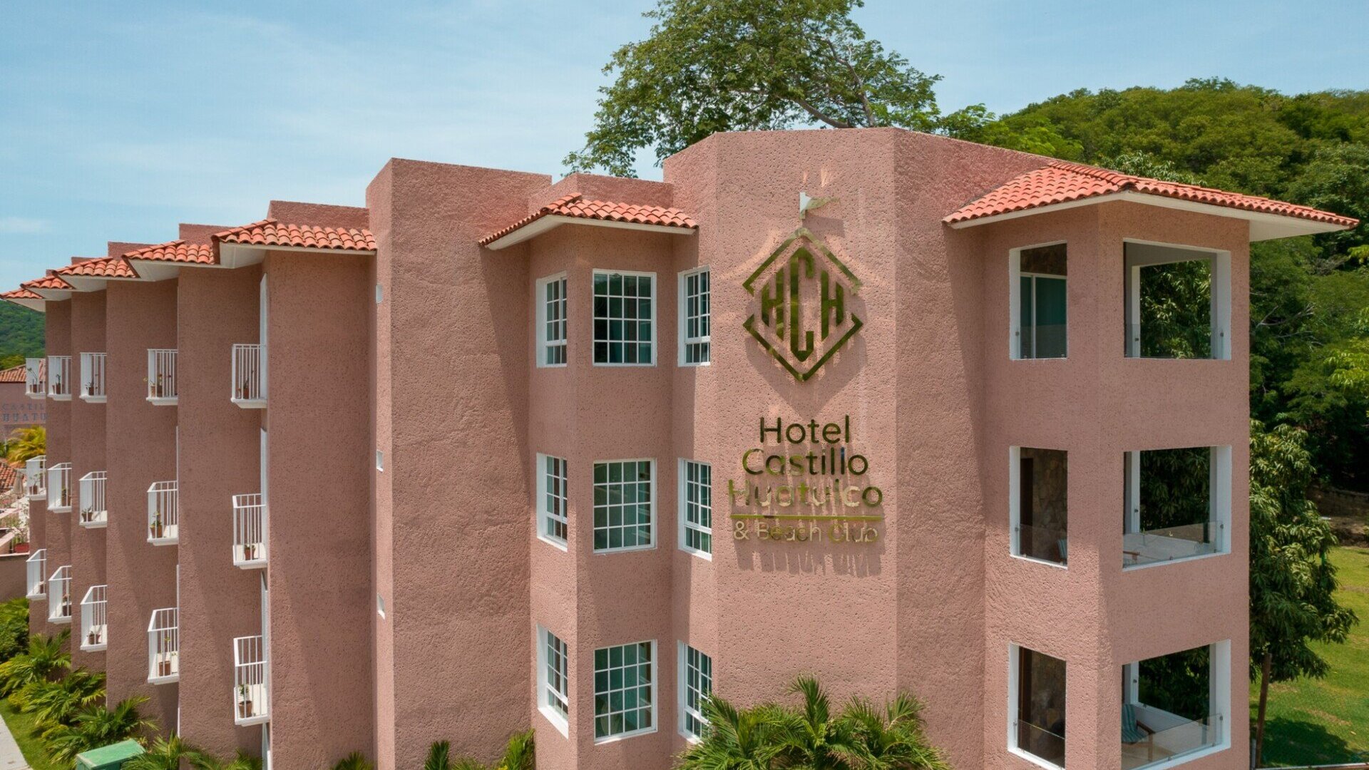 Sobre nosotros | Hotel Castillo Huatulco & Beach Club