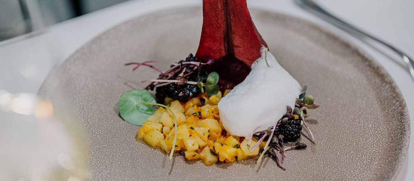 Modern Restro Bar | Hotel Centrum Business