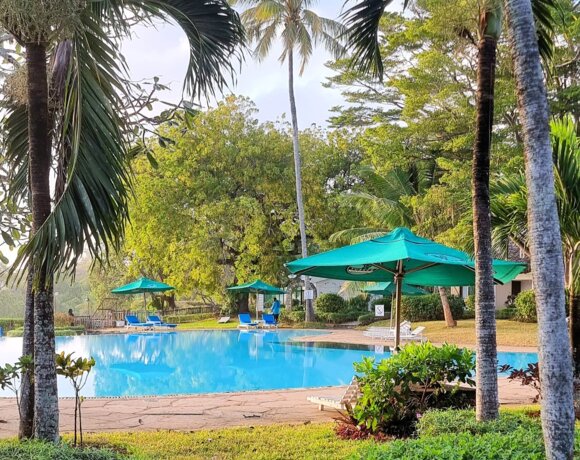 Homepage | Mnarani Beach Club