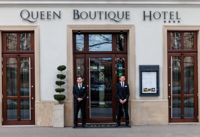 Gallery | Queen Boutique Hotel****