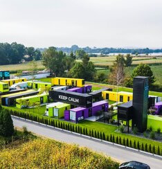 Noclegi w kontenerach w Zatorze - Scandinavia Marine | Scandi Resort