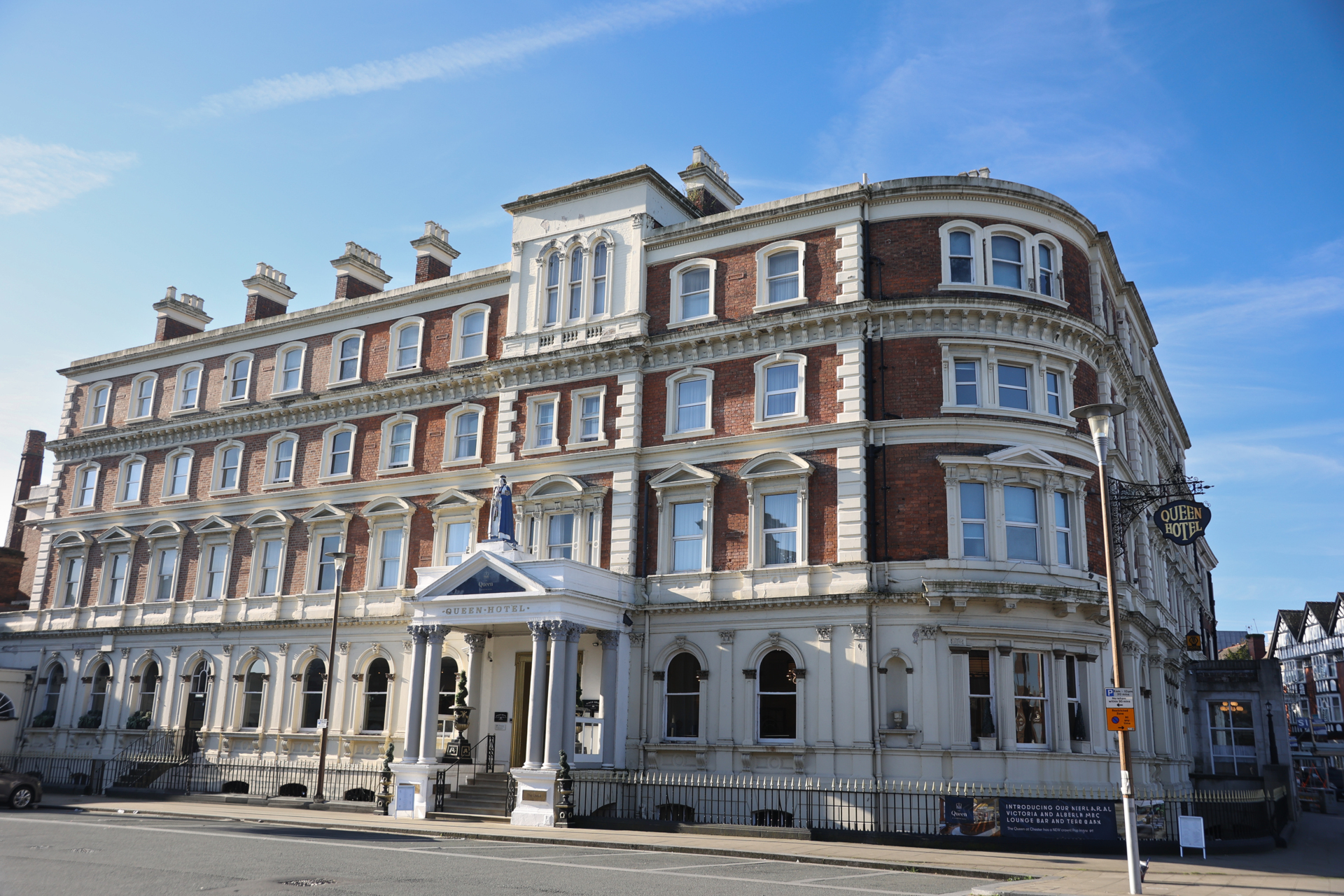 Hotel in Chester | The Queen at Chester Hotel