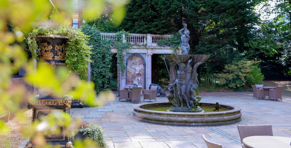 Hotel in Chester | The Queen at Chester Hotel