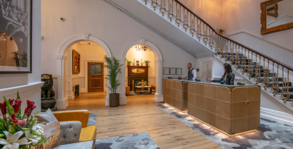 Hotel in Chester | The Queen at Chester Hotel